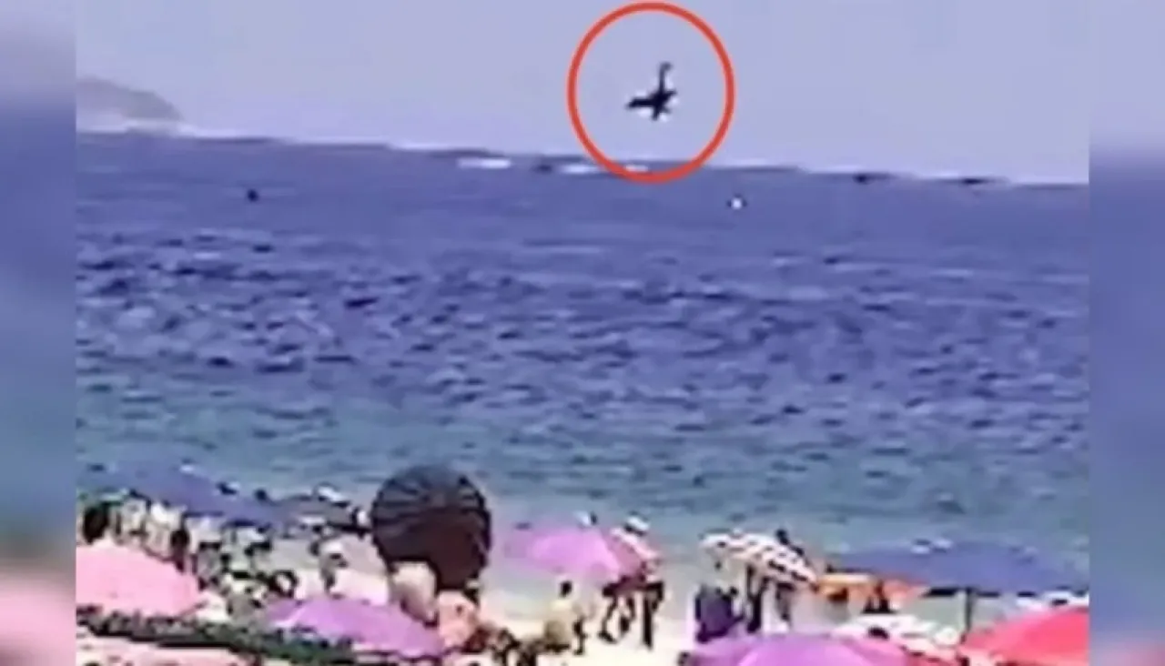 Video.. Pilot dies in his first mission as his plane crashes into the ...